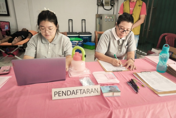 Setetes Darah yang Mengalirkan Kehangatan - Yayasan Buddha Tzu Chi ...